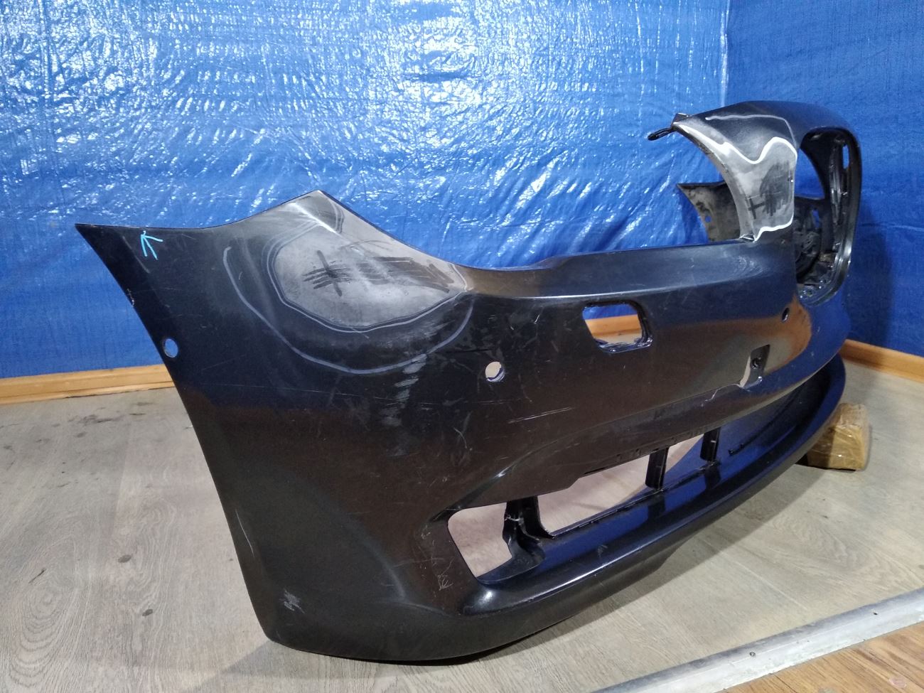 Бампер передний BMW 7er F01 F02 (2008-2015) цена 9000 руб. 51117238751