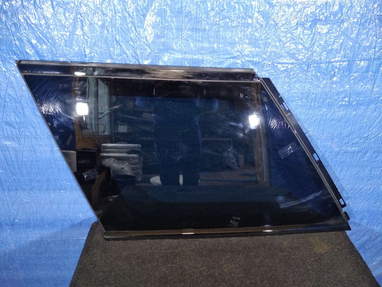 Стекло крыла заднего левого Land Rover Range Rover 4 L405 (2012-нв ...