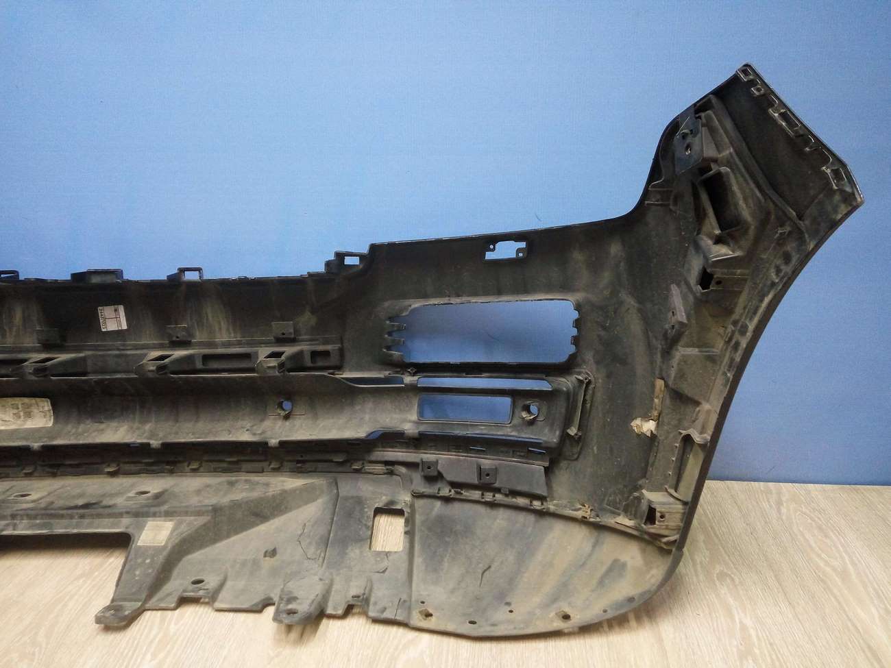 Бампер передний Land Rover Range Rover 4 L405 (2012-нв) цена 4300 руб ...