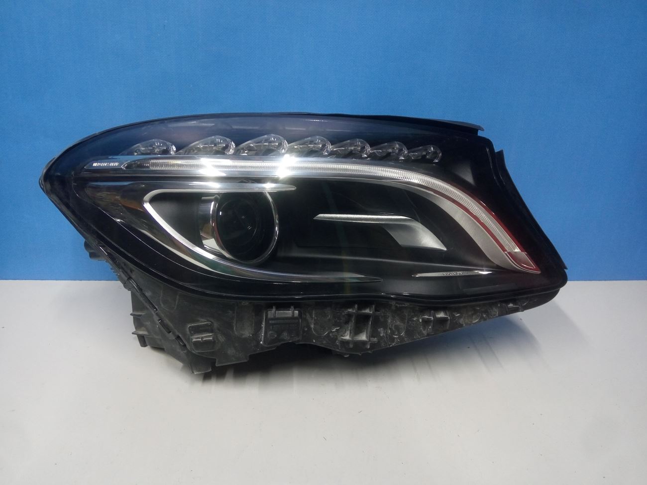 Фара правая Mercedes-Benz GLA-klasse X156 (2013-нв) цена 25000 руб ...