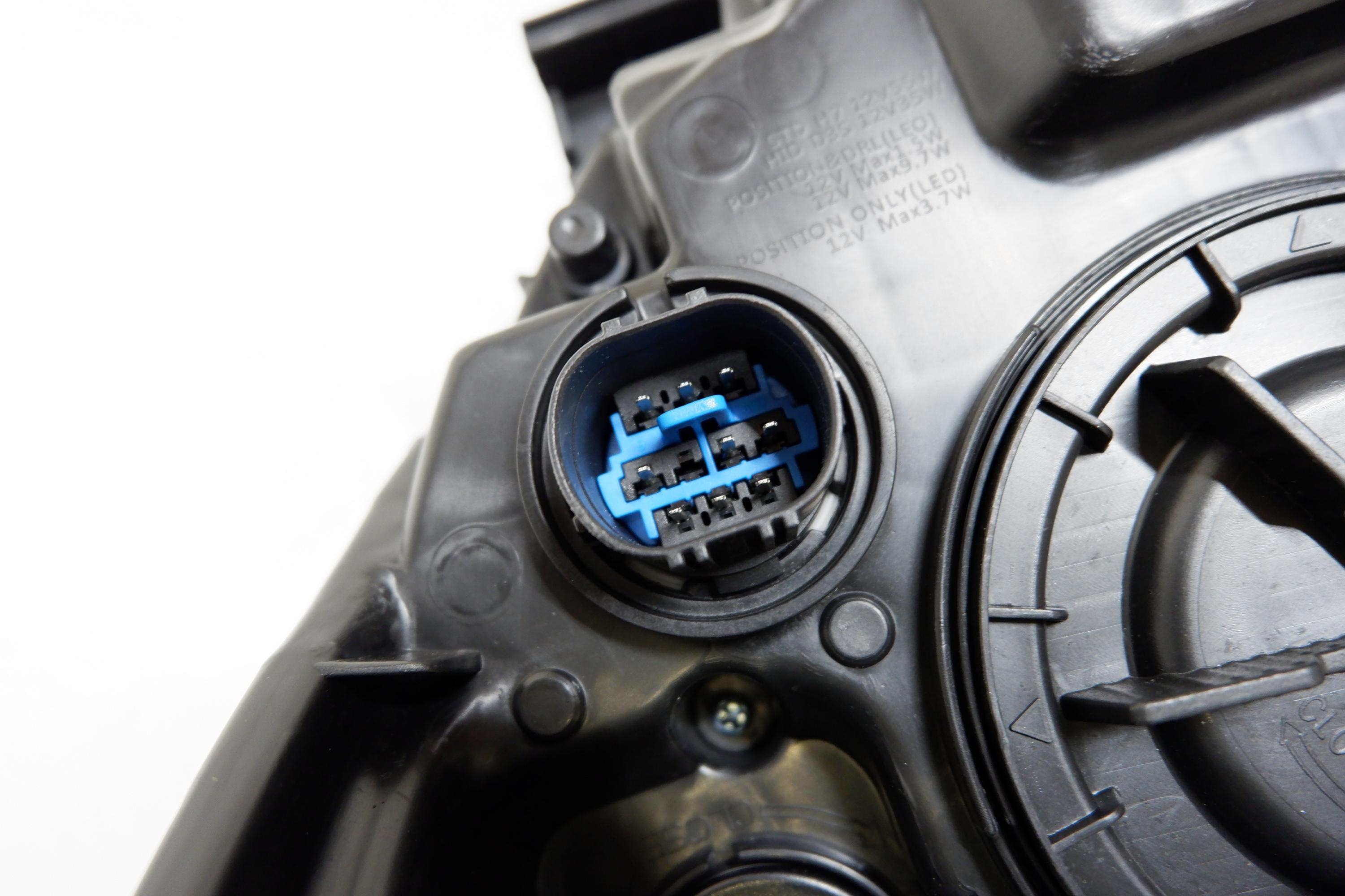 Фара правая Kia Sorento 3 UM (2015-2020) цена 20100 руб. 92102C5030