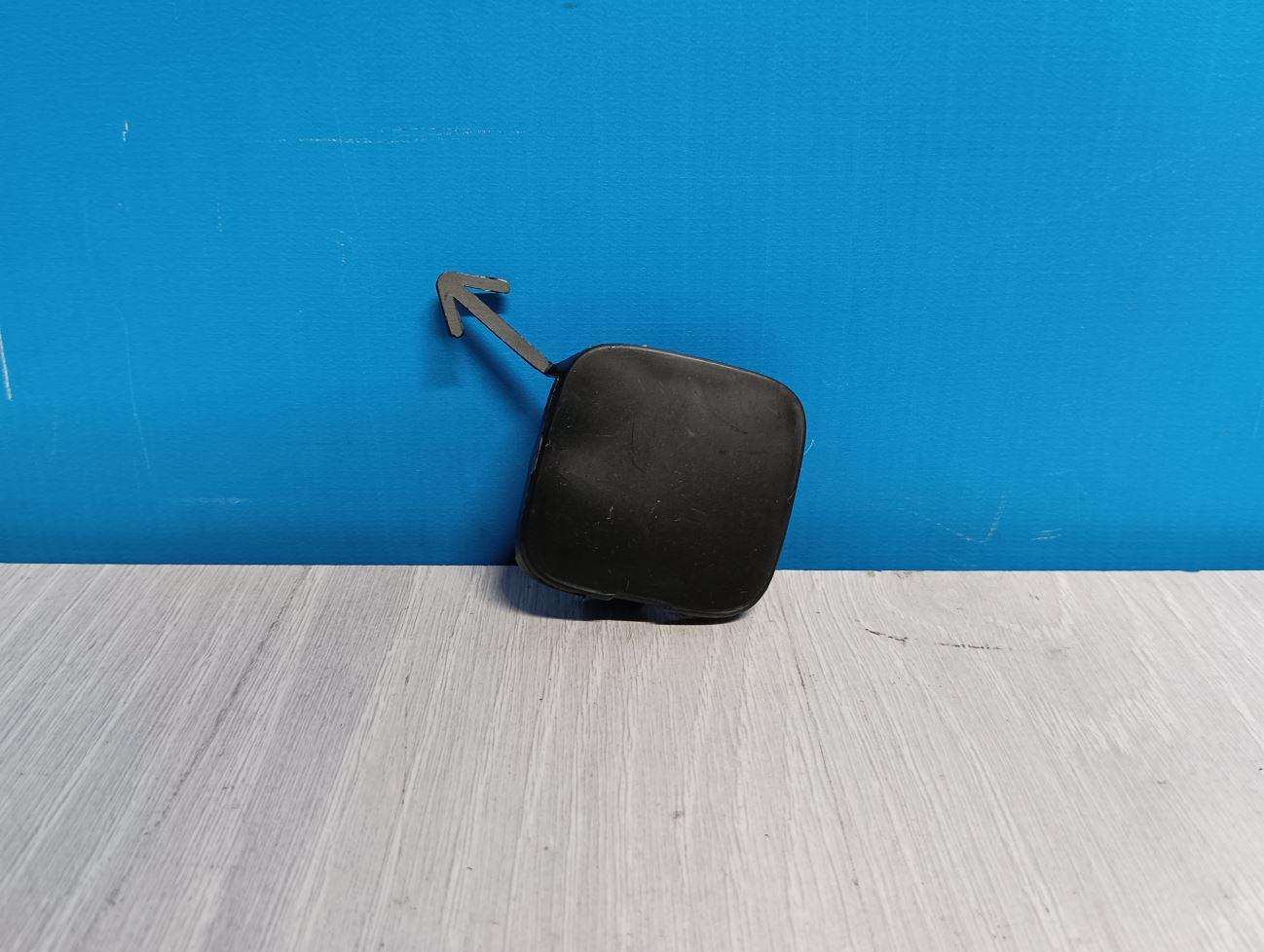 Заглушка буксировочного крюка передняя Haval Jolion (2021-нв) цена 200 ...