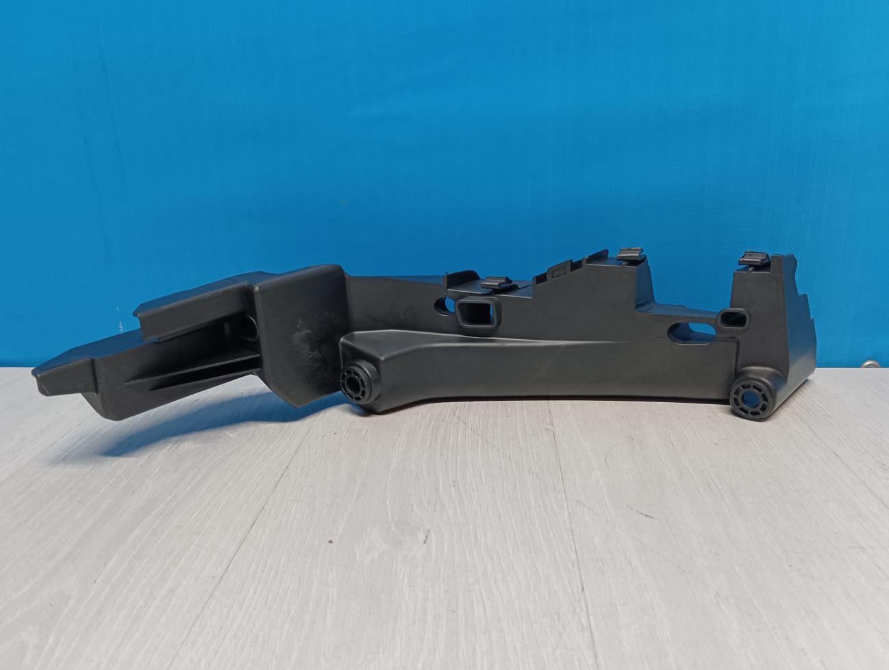 Кронштейн бампера переднего внутренний левый Jeep Grand Cherokee WK2 ...