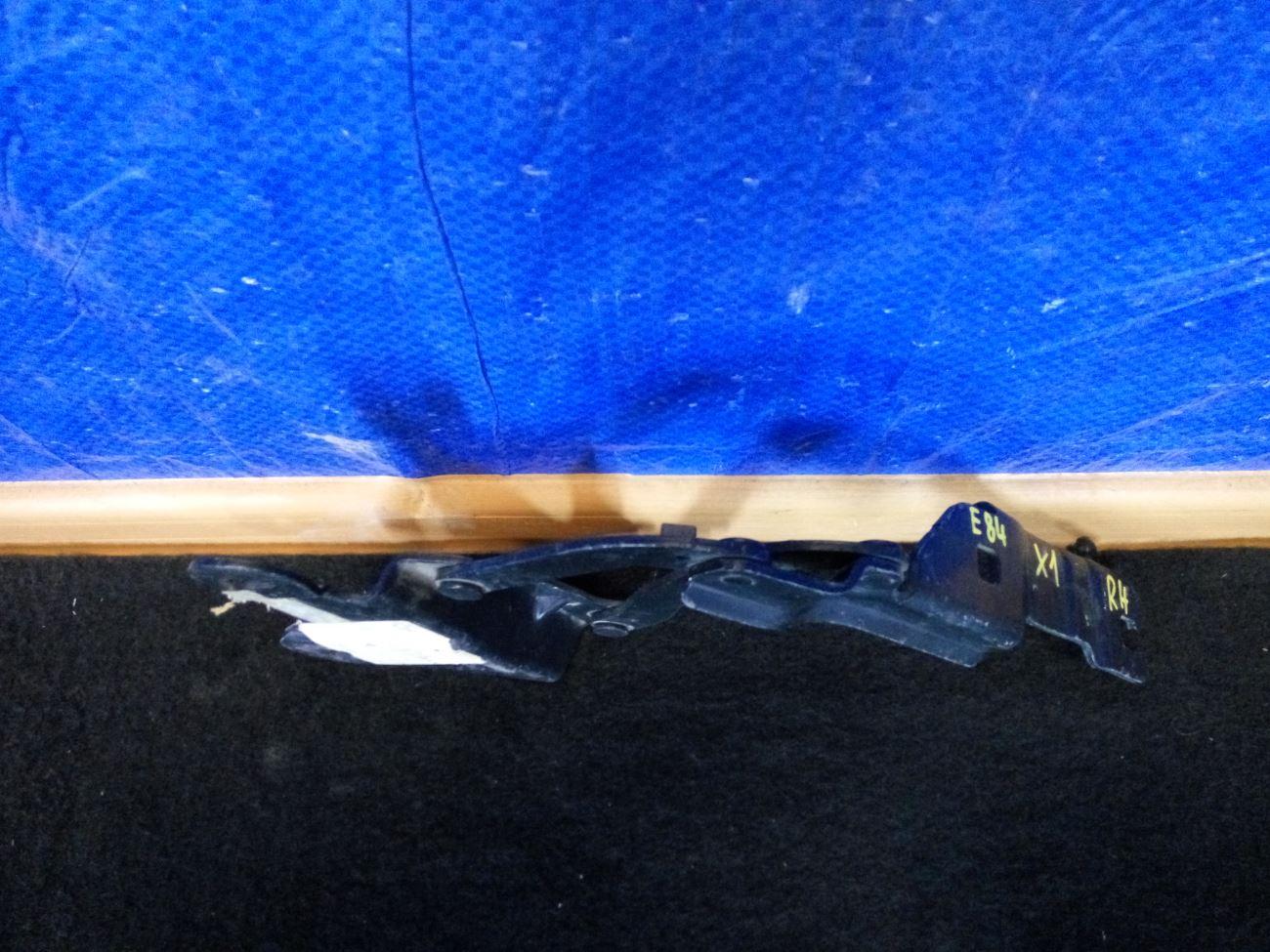 Петля капота правая BMW X1 E84 (2009-2015) цена 2400 руб. 41002993150