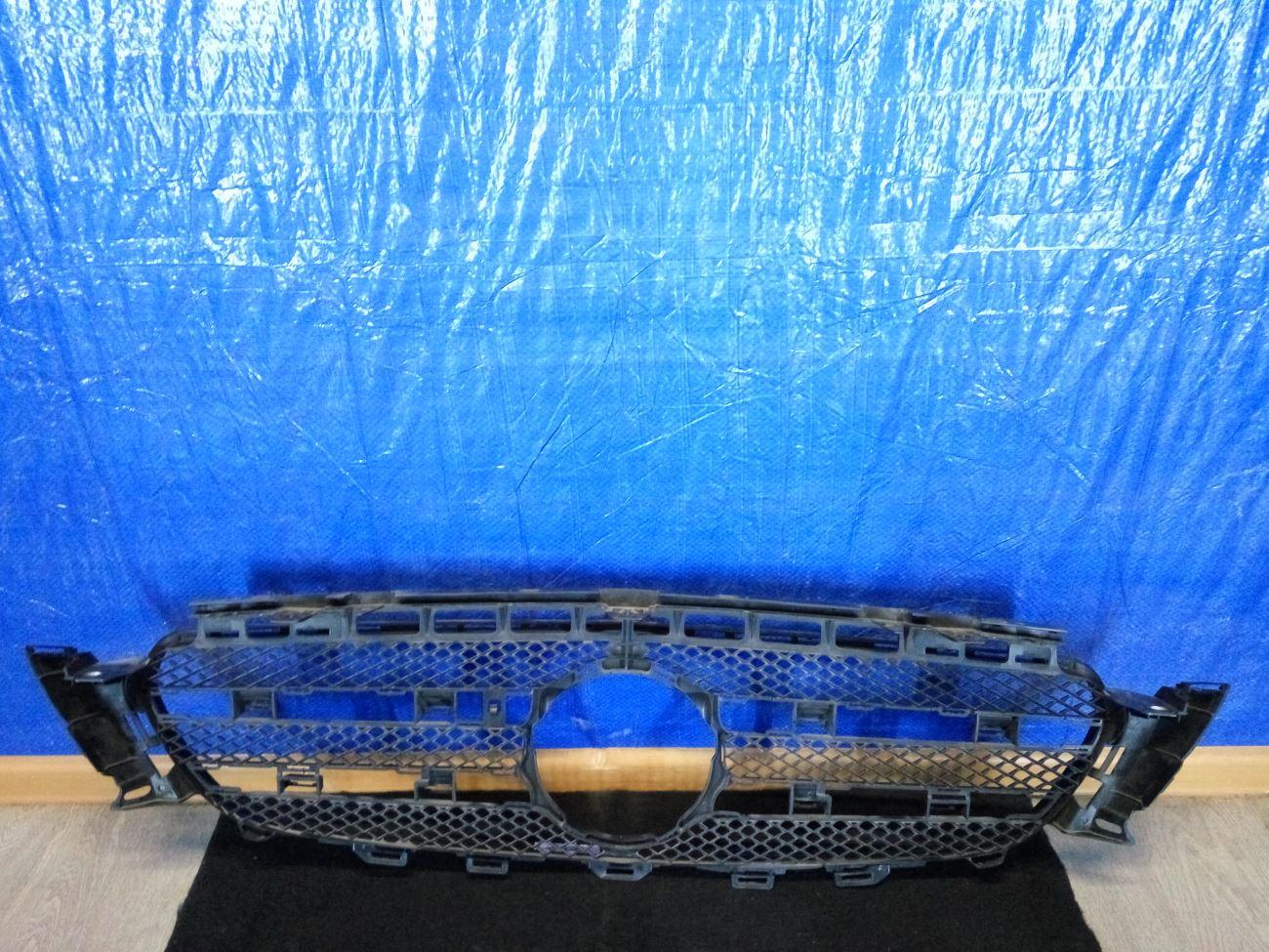 Решетка радиатора Mercedes-Benz E-Class W213 (2016-2020) цена 2700 руб ...