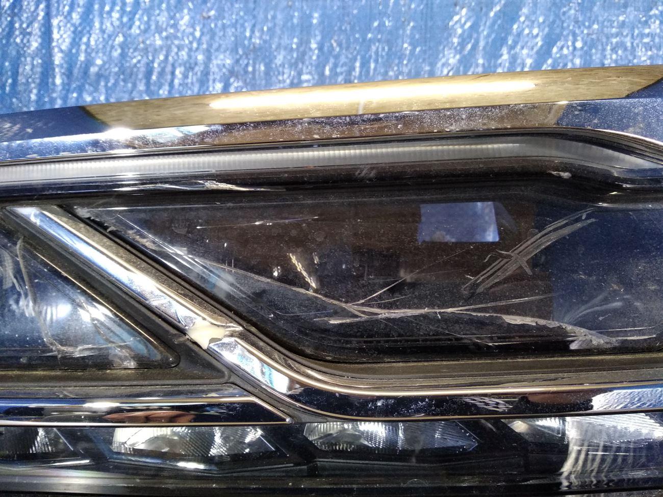 Фара правая Volkswagen Touareg 3 (2018-нв) цена 0 руб. 761941114