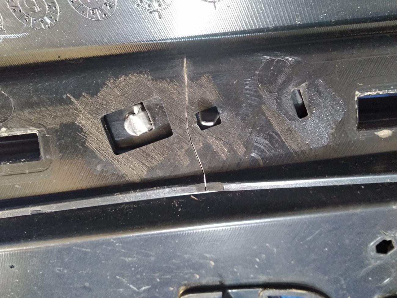 Решетка радиатора Cadillac Escalade 4 (2014-нв) цена 0 руб. 23399558