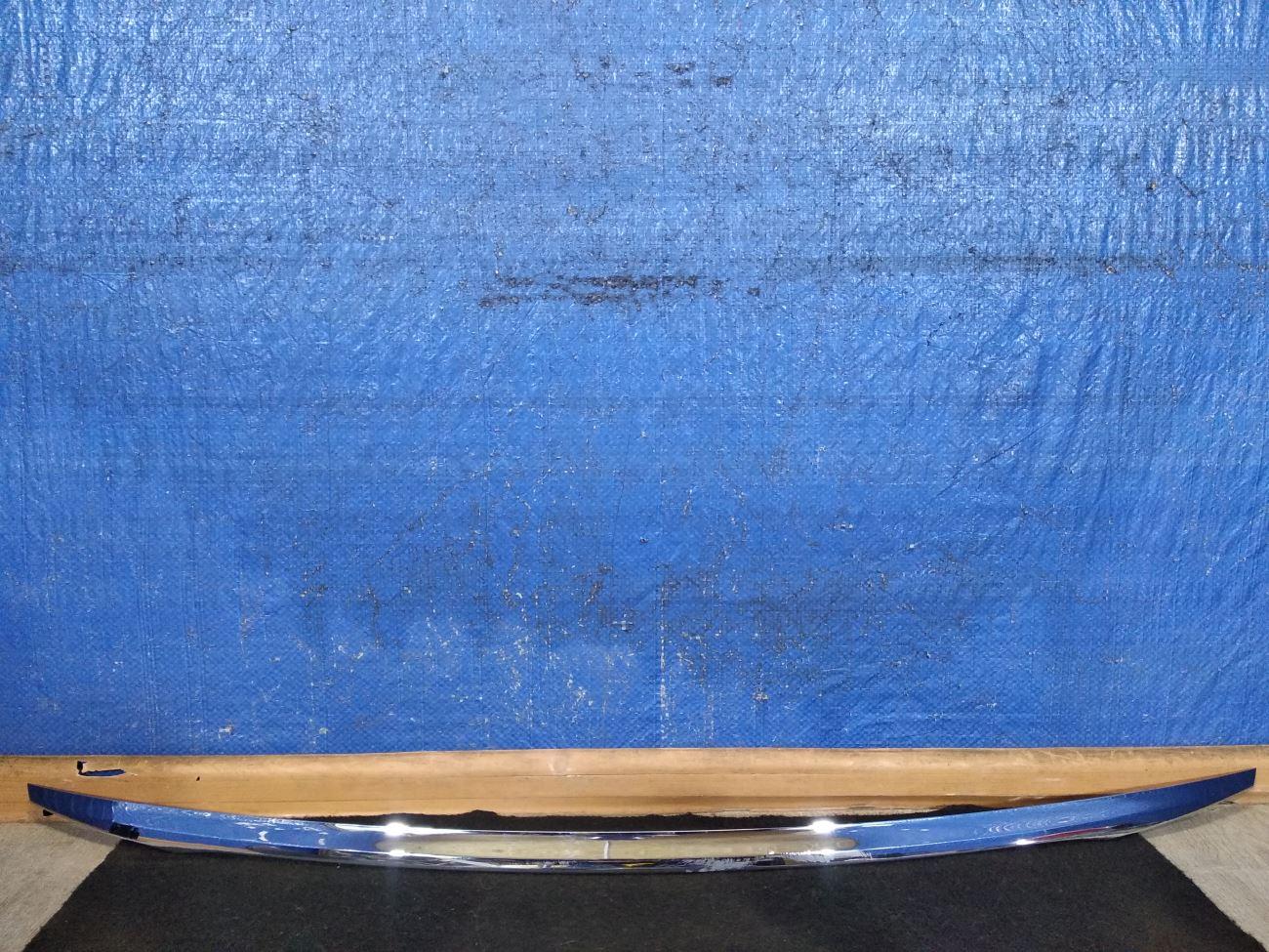 Накладка крышки багажника Mercedes-Benz E-klasse W213 (2016-нв) цена 0 ...