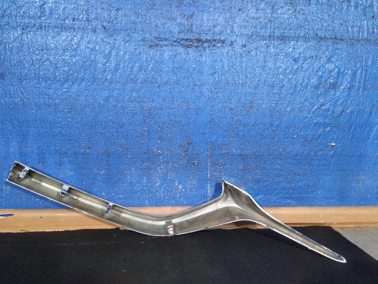 Накладка решетки радиатора правая Mazda CX-5 2 (2017-нв) цена 0 руб ...