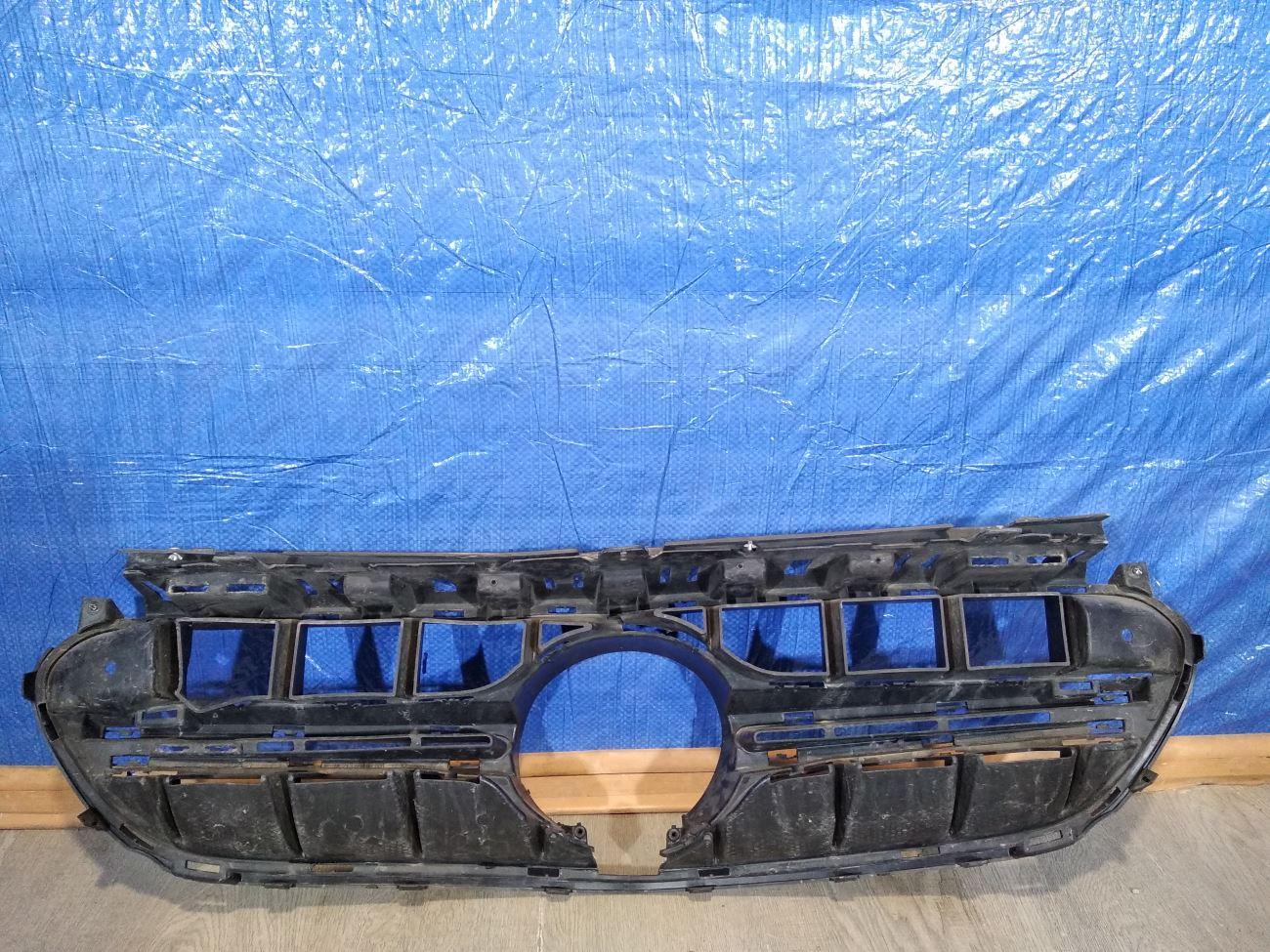 Решетка радиатора Mercedes-Benz E-Class W213 (2016-2020) цена 1500 руб ...