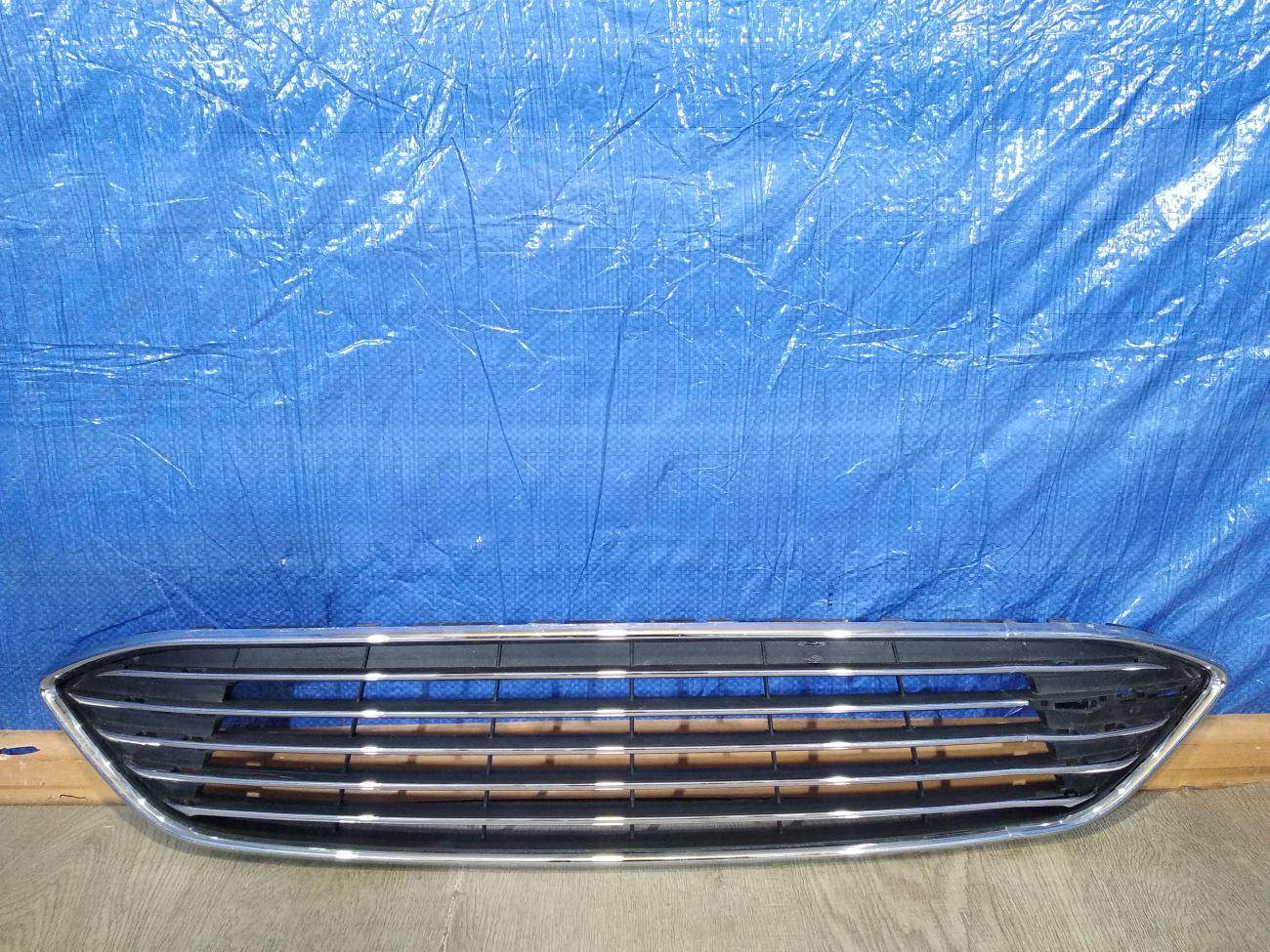 Решетка радиатора Ford Focus 3 (2011-нв) цена 4600 руб. 1873307, 1867088