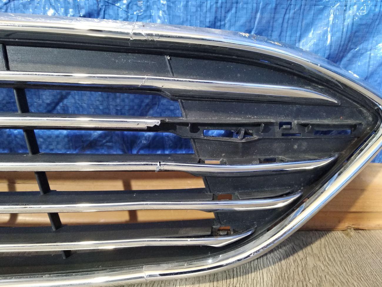 Решетка радиатора Ford Focus 3 (2011-нв) цена 4600 руб. 1873307, 1867088