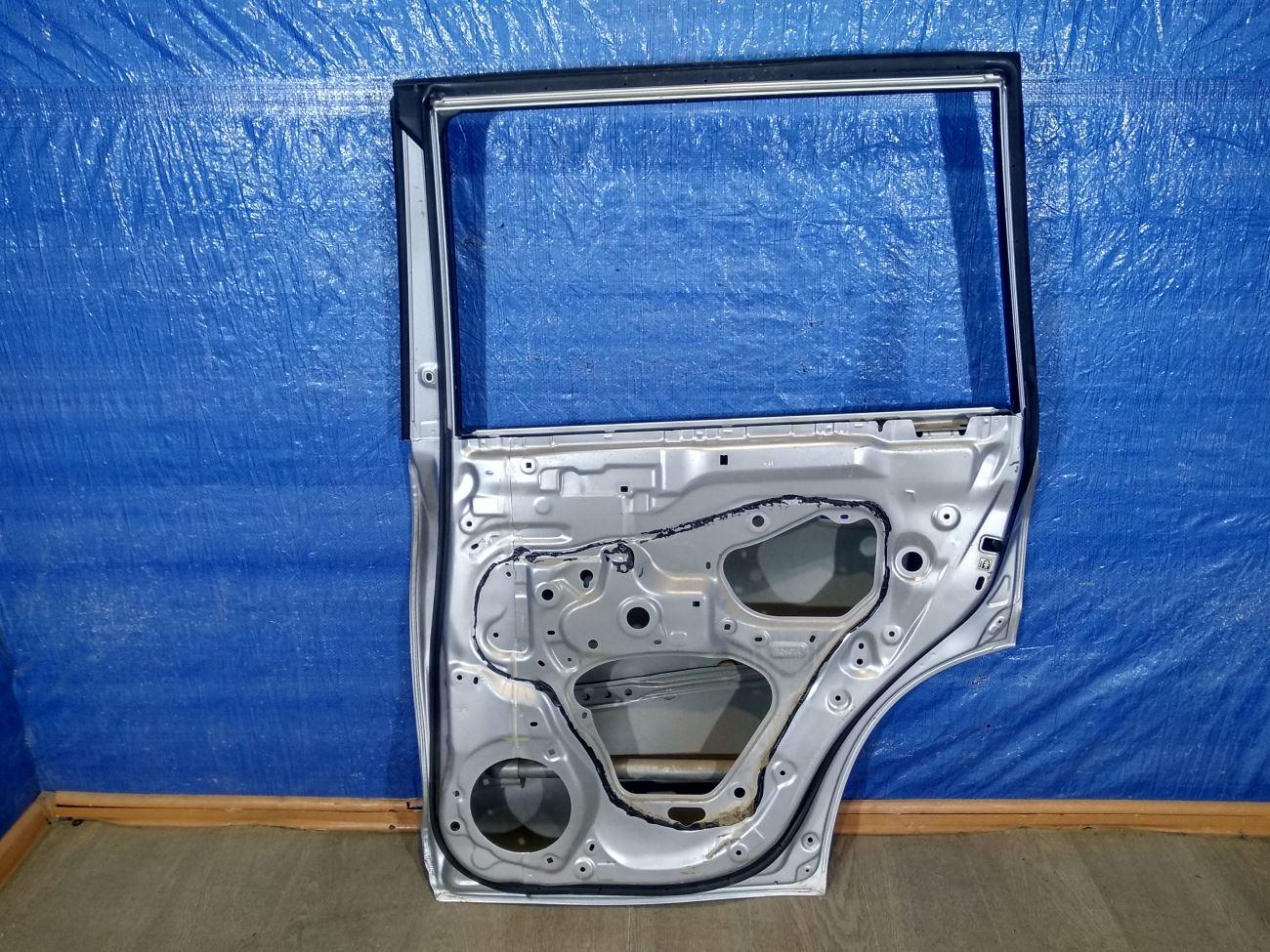 Дверь задняя правая Toyota Land Cruiser Prado 150 (2009-нв) цена 0 руб ...