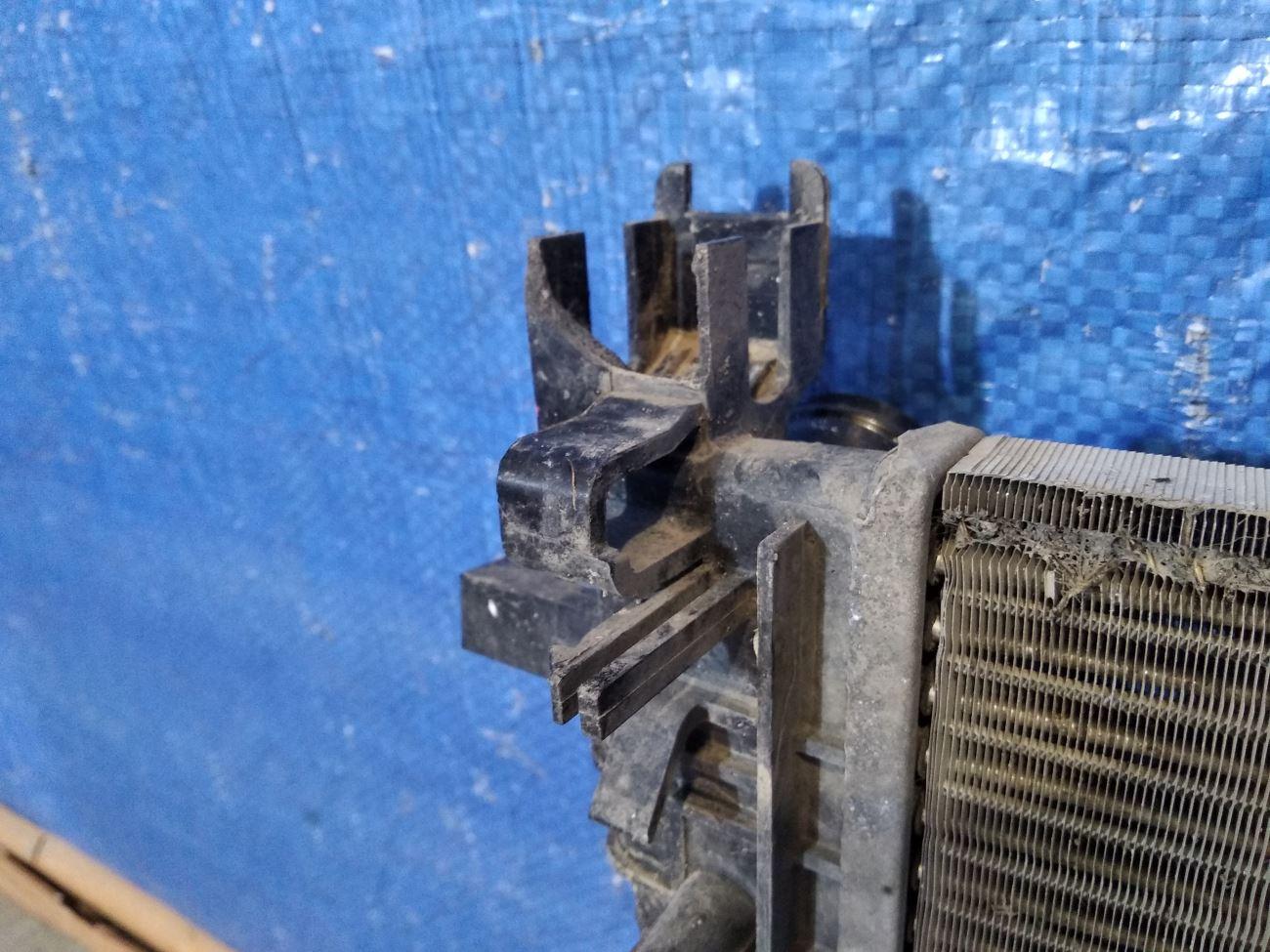 Радиатор ДВС Renault Logan 2 (2014-нв) цена 0 руб. 214105731r, 214106179R