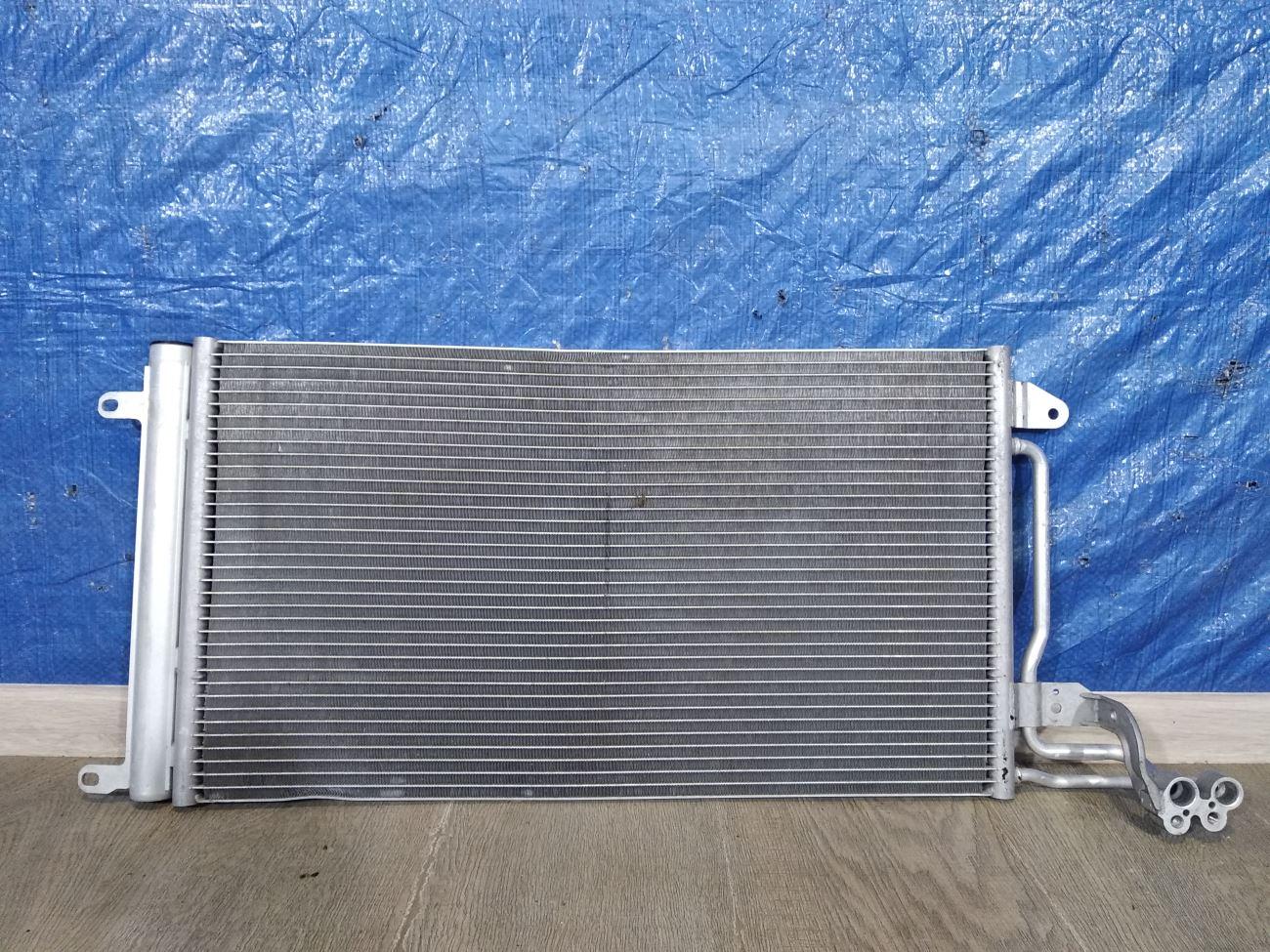 Радиатор кондиционера Skoda Rapid (2012-нв) цена 0 руб. 6R0820411T