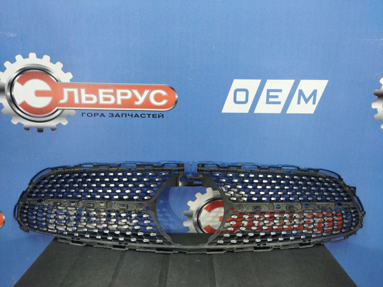 Решетка радиатора Mercedes-Benz G-klasse W463 2018 Оригинал