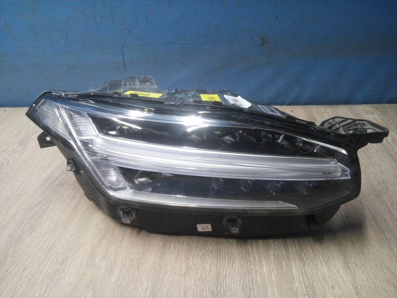 Фара правая Volvo XC90 2 (2015-нв) цена 57000 руб. 31446888