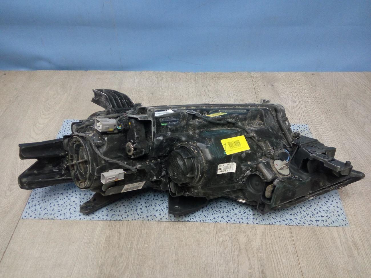 Фара правая Mitsubishi Outlander 3 (2012-нв) цена 29000 руб. 8301C864